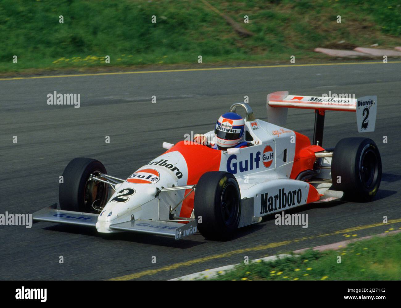 Nicola Larini (ITA) Dallara F 386 Alfa Romeo Enzo Coloni Racing Stock ...