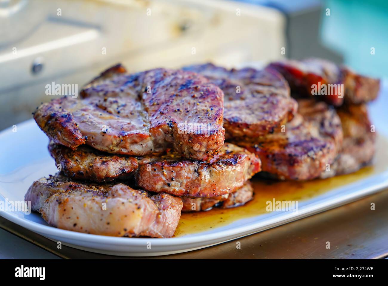 Burned steak hi-res stock photography and images - Alamy