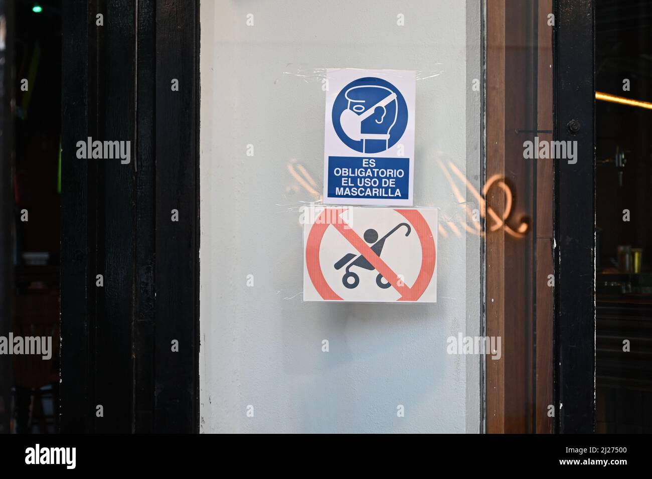 Push chairs hi-res stock photography and images - Alamy