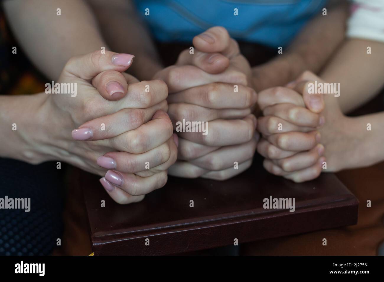 children praying with parent at home, family pray together, online ...