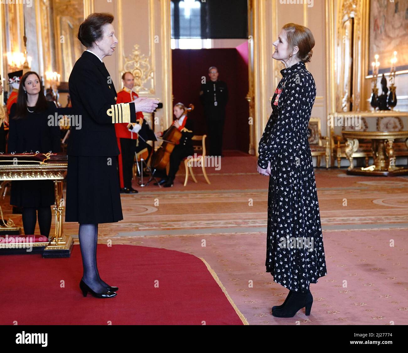 Genevieve Ballard, also known as Alison Moyet, from Hove is made an MBE ...