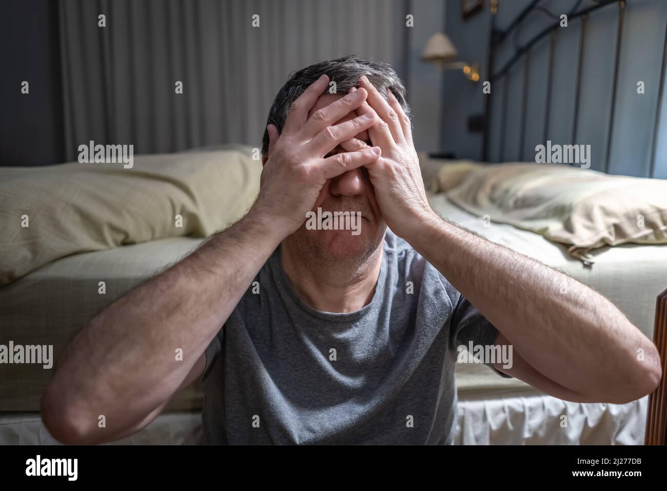 Face of despair hi-res stock photography and images - Alamy