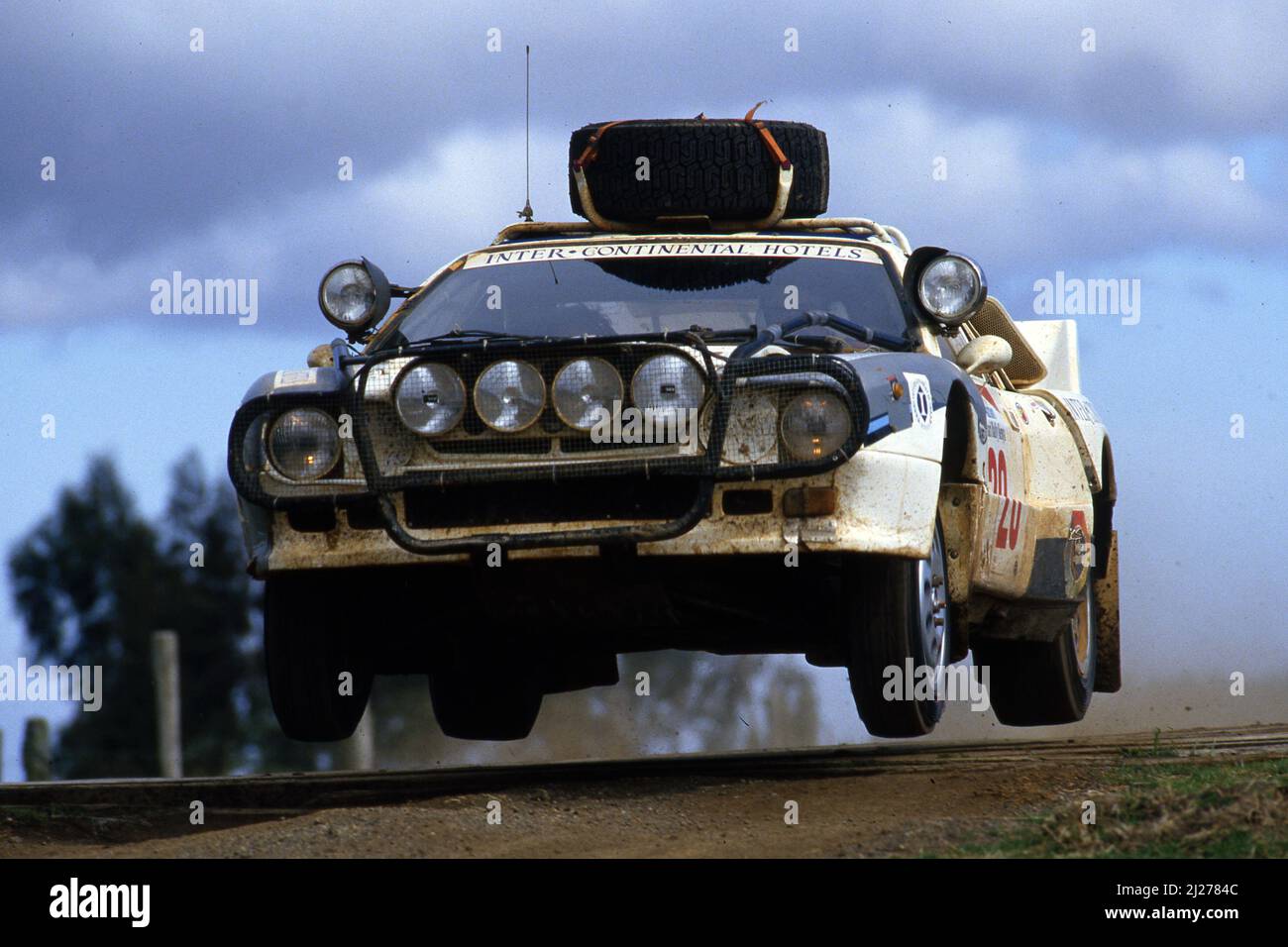 Greg Criticos (EAK) Marzio Kravos (EAK) Lancia Rally 037 GrB Lancia ...