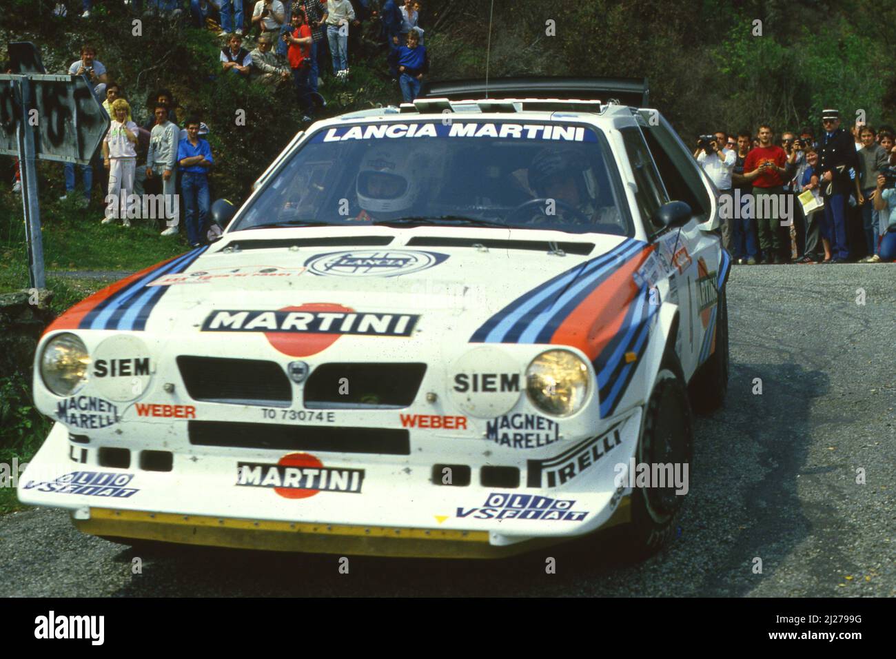 Henri Toivonen (FIN) Sergio Cresto (USA) Lancia Delta S4 GrB Martini ...