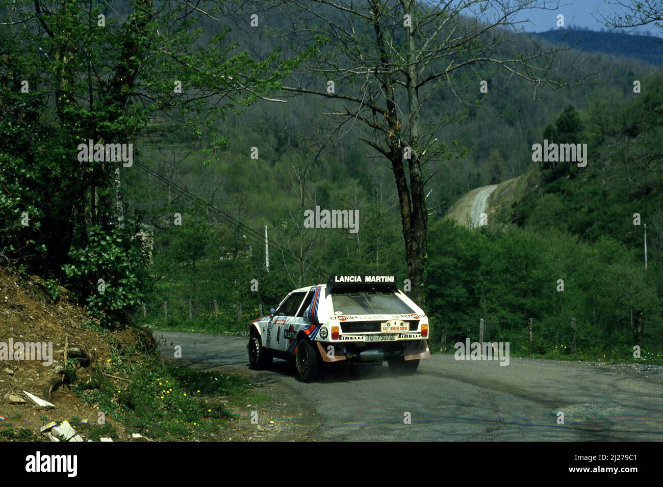 Henri Toivonen (FIN) Sergio Cresto (USA) Lancia Delta S4 GrB Martini ...