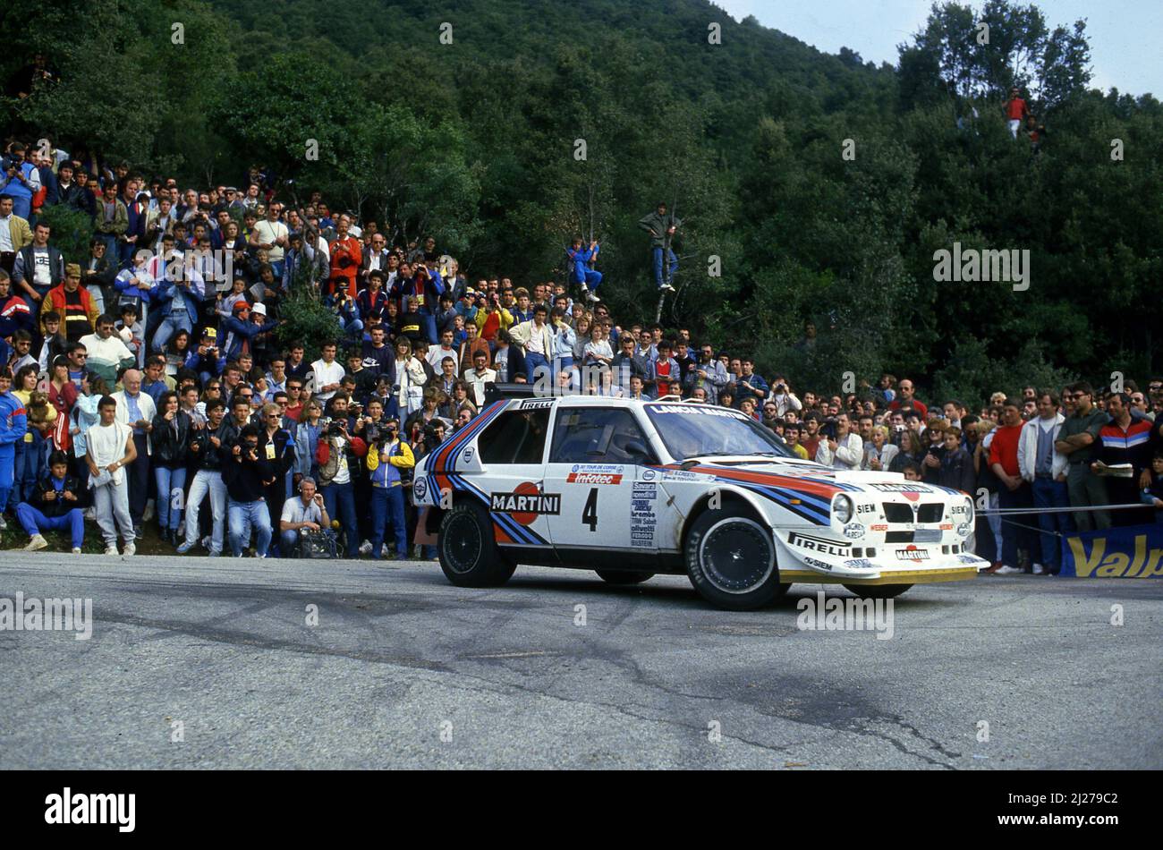 Henri Toivonen (FIN) Sergio Cresto (USA) Lancia Delta S4 GrB Martini ...
