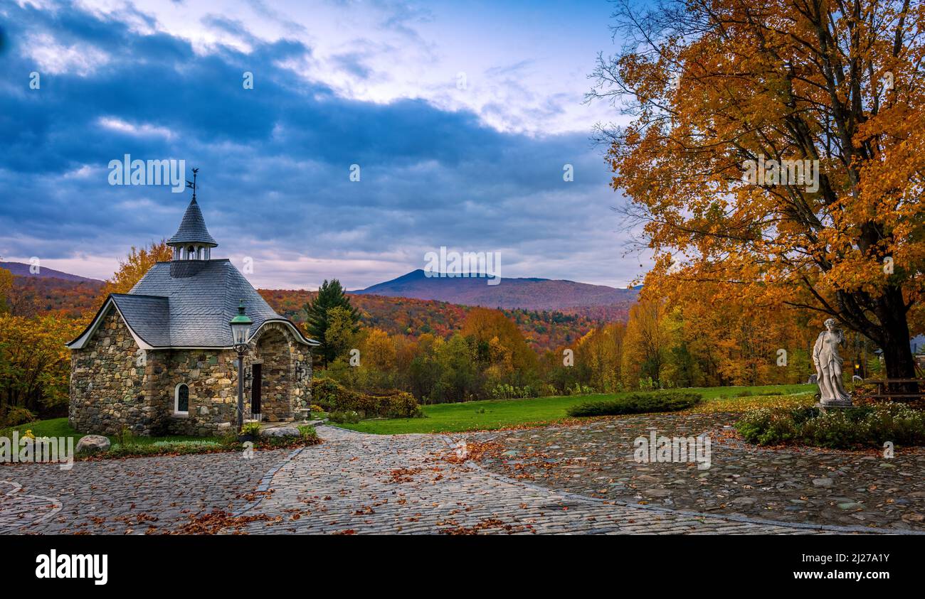 Ste-Agnès Chapel, vineyard of the Eastern Townships in Sutton, Quebec ...