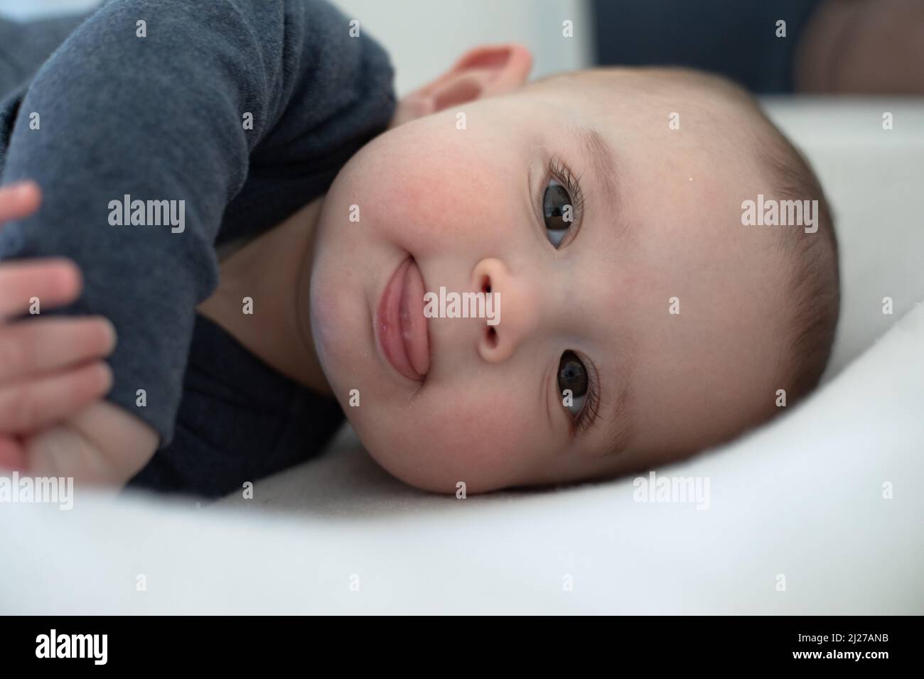 Boys face hi-res stock photography and images - Alamy