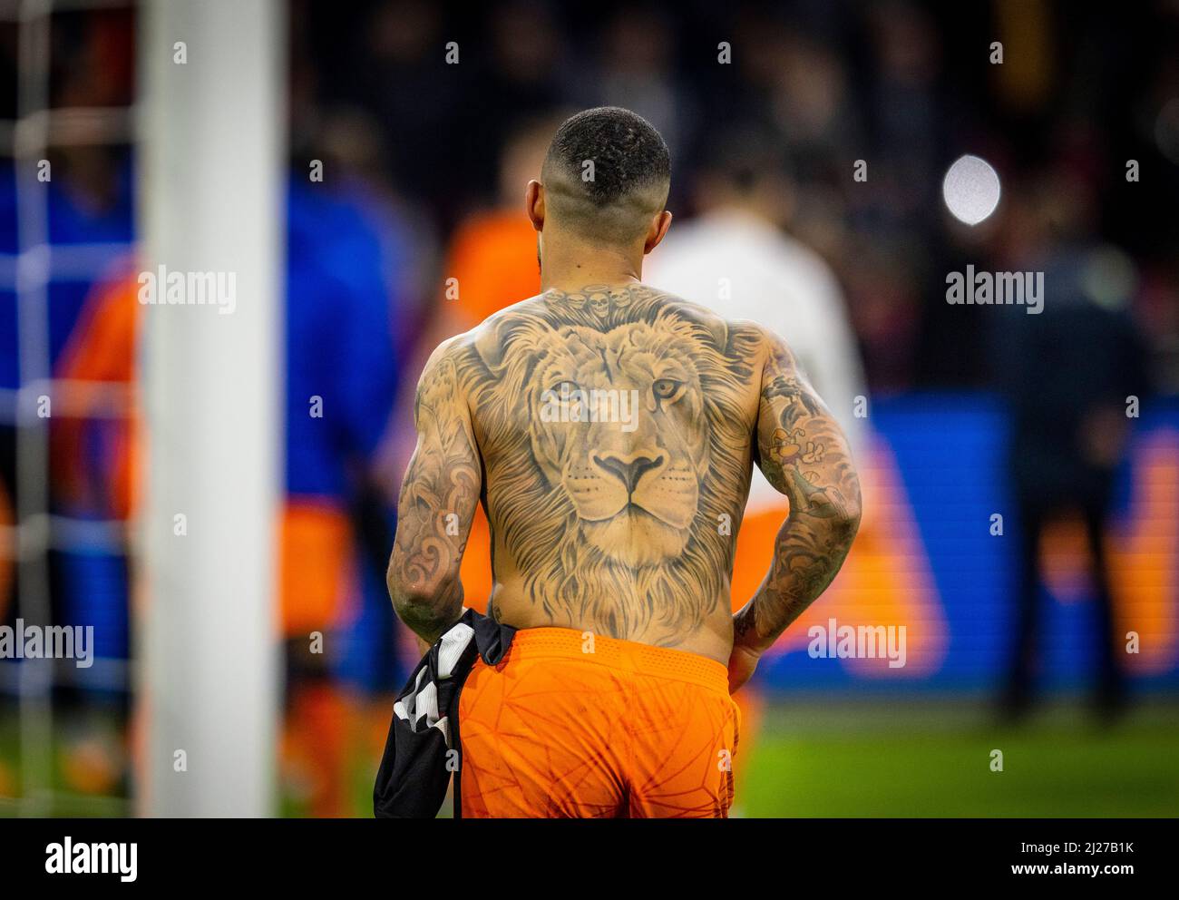 Memphis depay tattoo hi-res stock photography and images - Alamy