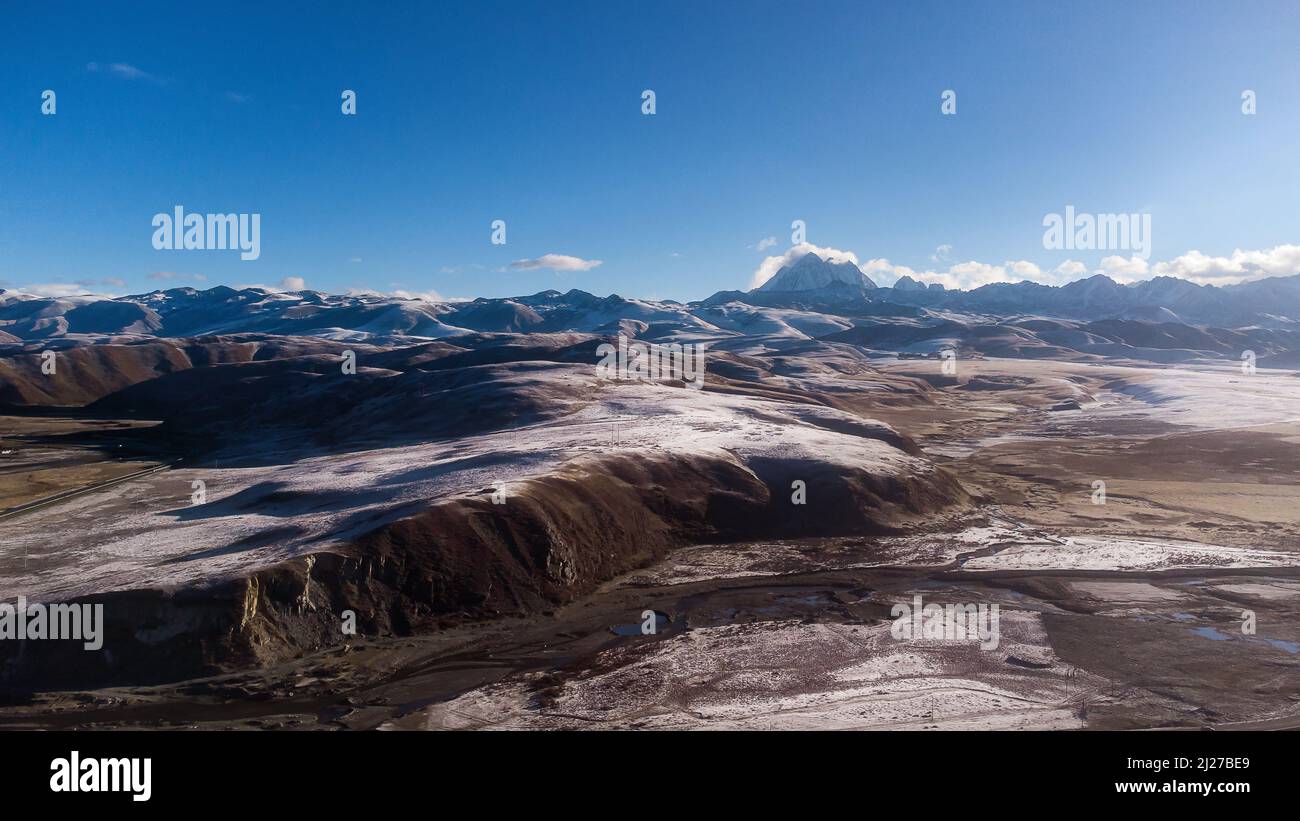 Gray ground hi-res stock photography and images - Alamy