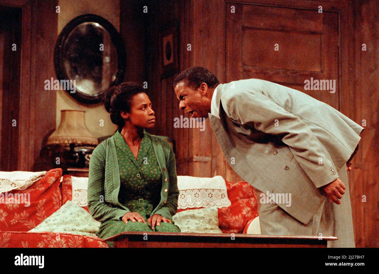 Valerie Buchanan Ruth Younger Don Warrington Walter Lee Younger In