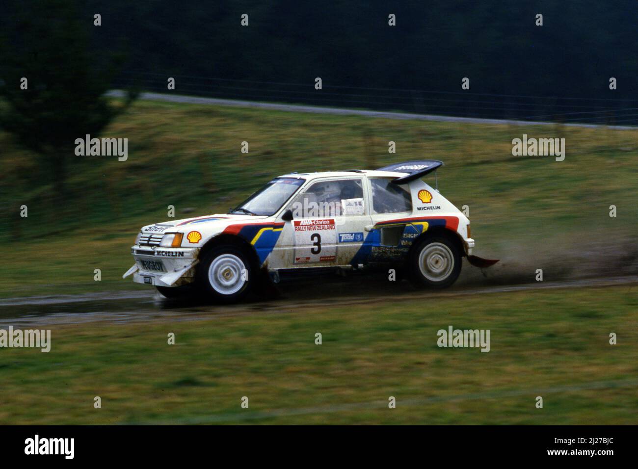 Juha Kankkunen (FIN) Juha Piironen (FIN) Peugeot 205 T16 E2 GrB Peugeot ...