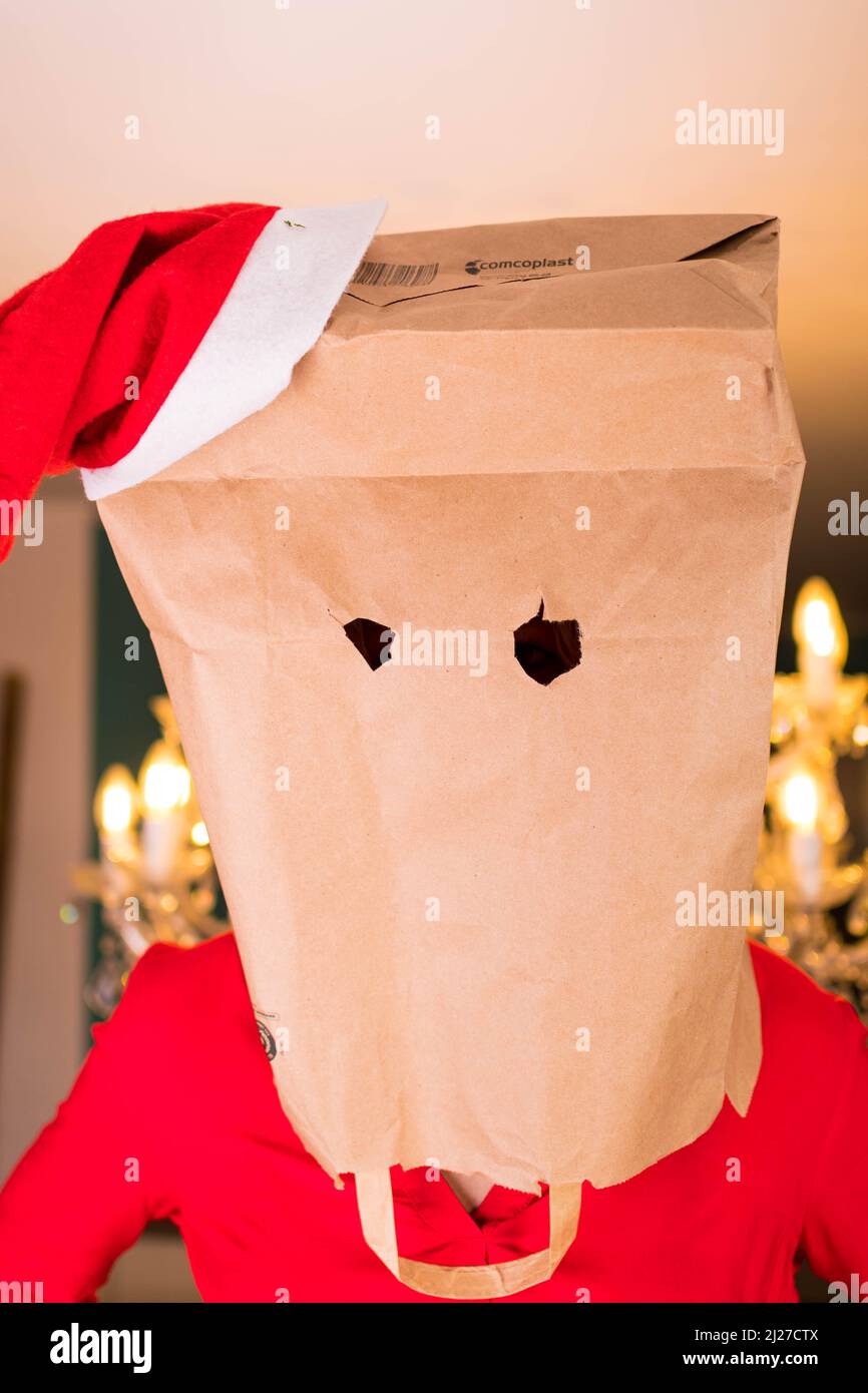 Brown bag over head hi-res stock photography and images - Alamy