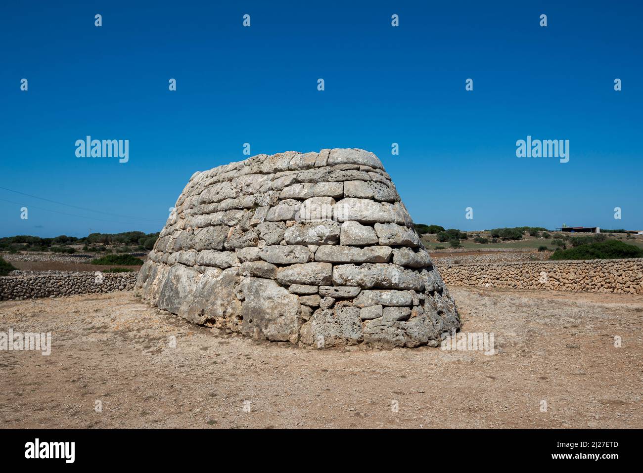 Naveta des Tudons, the most remarkable megalithic chamber tomb in ...