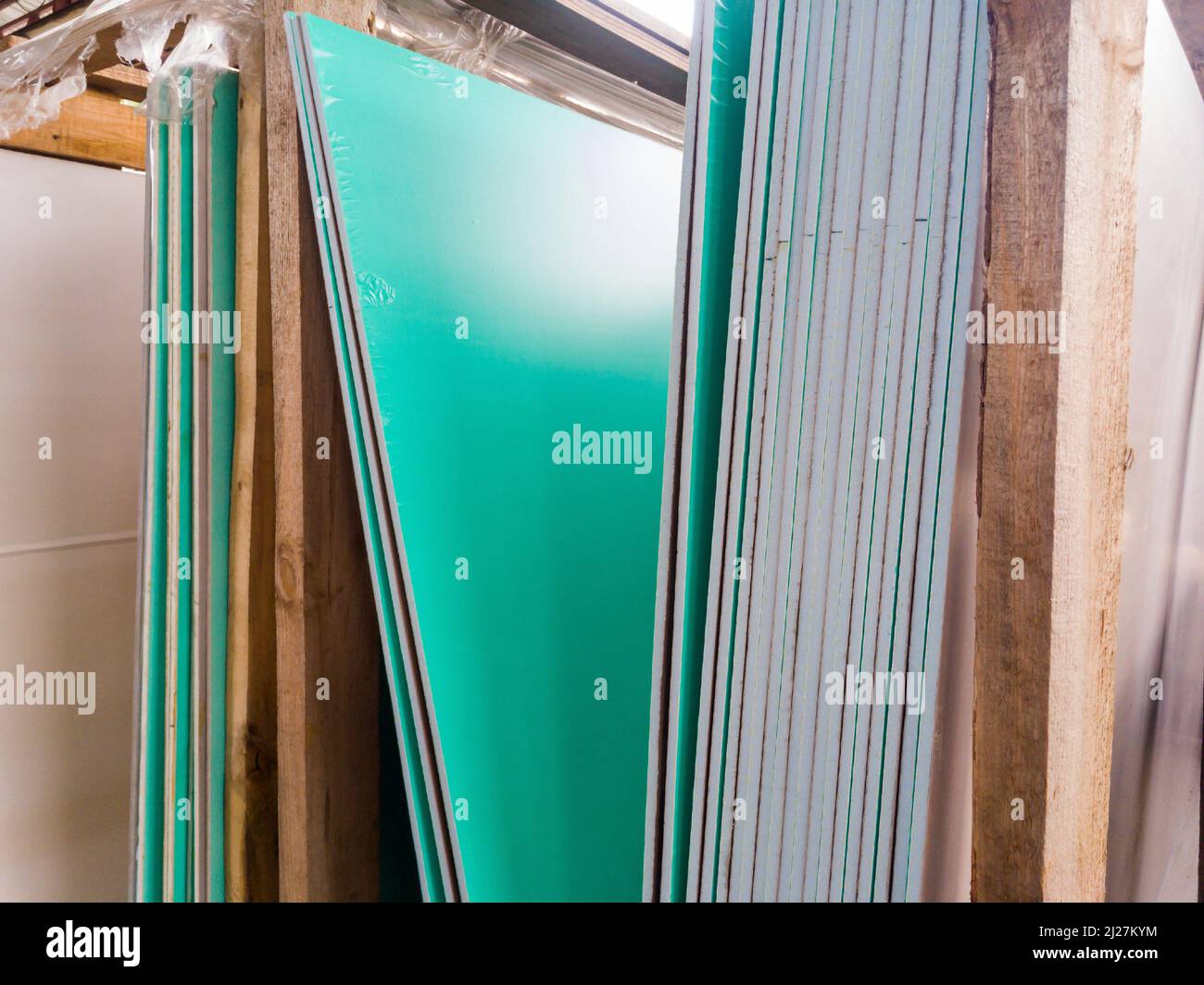 Pallets with sandwich panels for facing window slopes Stock Photo - Alamy