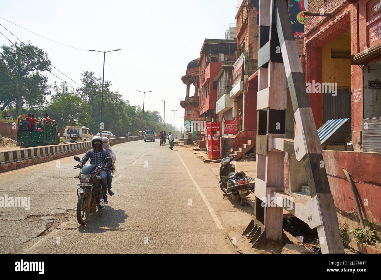 Indian middle class woman hi-res stock photography and images - Alamy