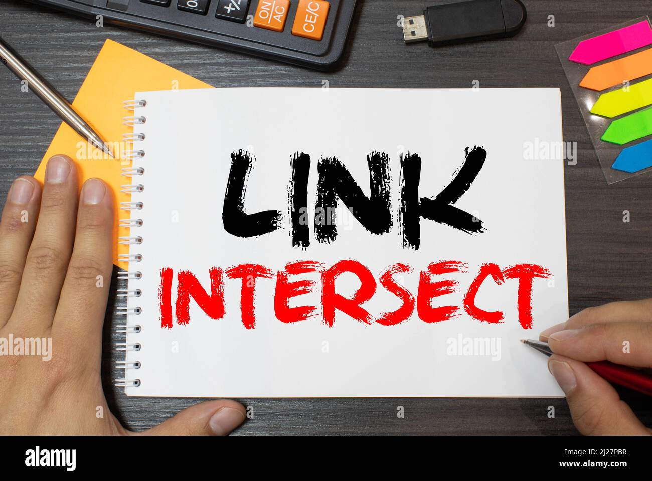 Link intersect - seo concept text on yellow note sheets on a dark ...