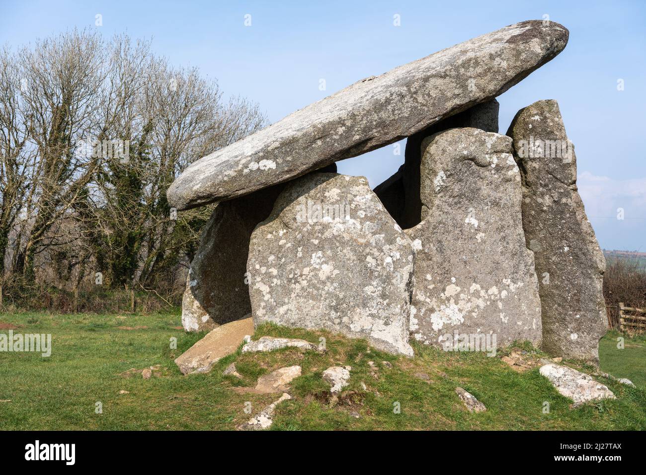 Trethevy Quoit, near St Cleer, Cornwall, UK. One of the best preserved ...