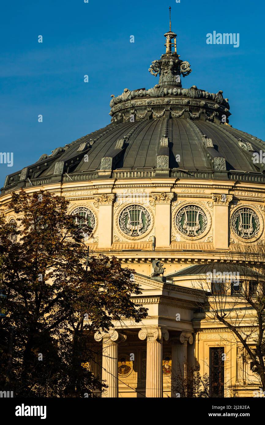 Detail view over the Romanian Athenaeum or Ateneul Roman, in the center ...