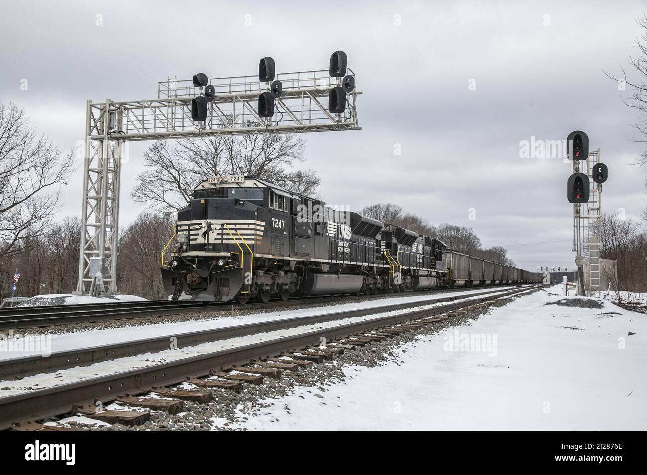 A train on the railroad. Cresson, Pennsylvania Stock Photo - Alamy