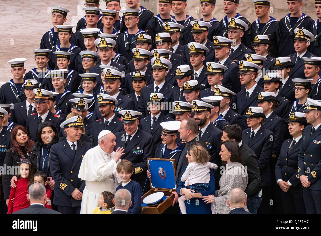 Pope Francis poses for a photo with a group of soldiers from the ...