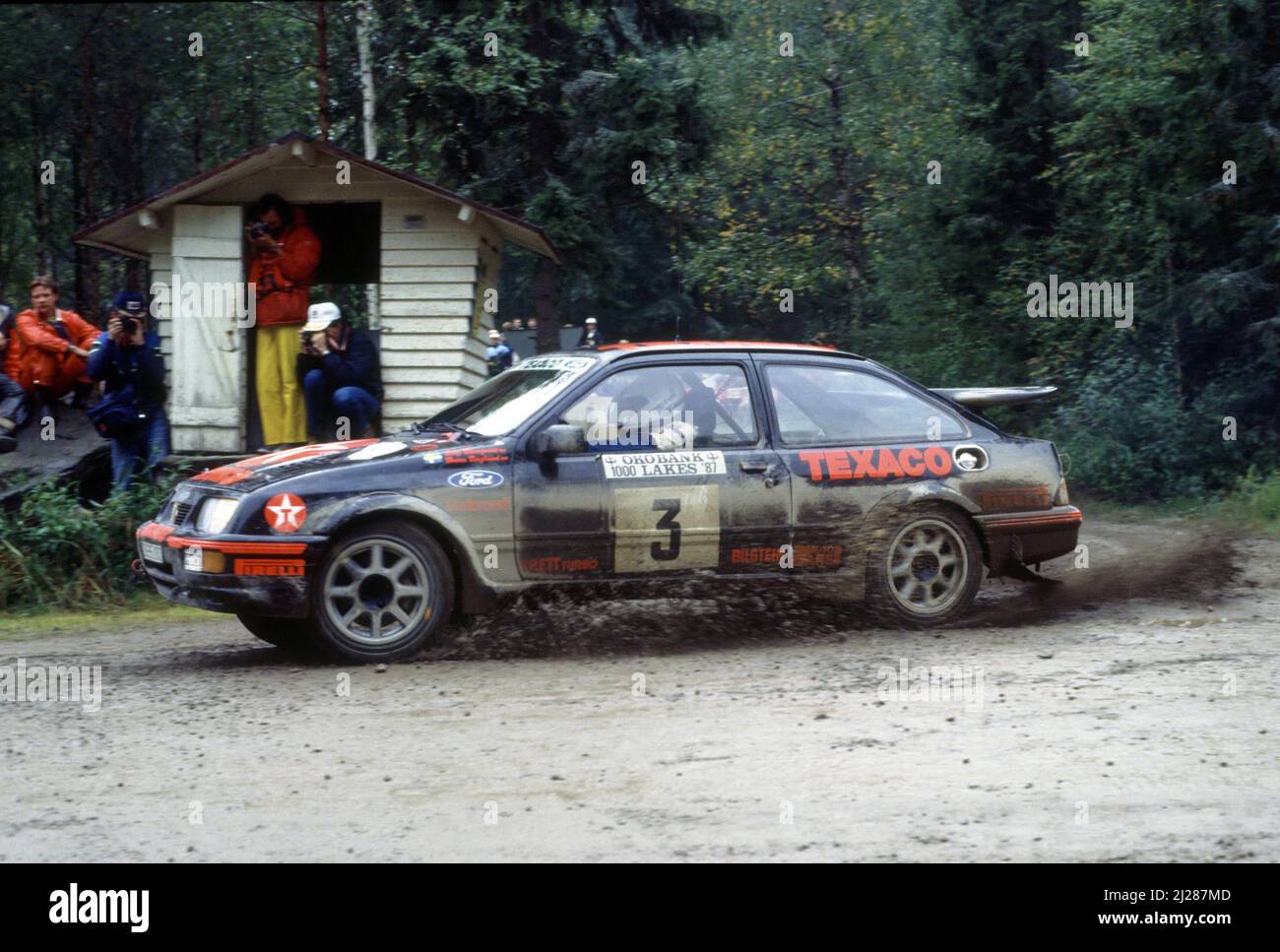 Stig Blomqvist (SWE) Bruno Berglund (SWE) Ford Escort RS Cosworth GrA ...