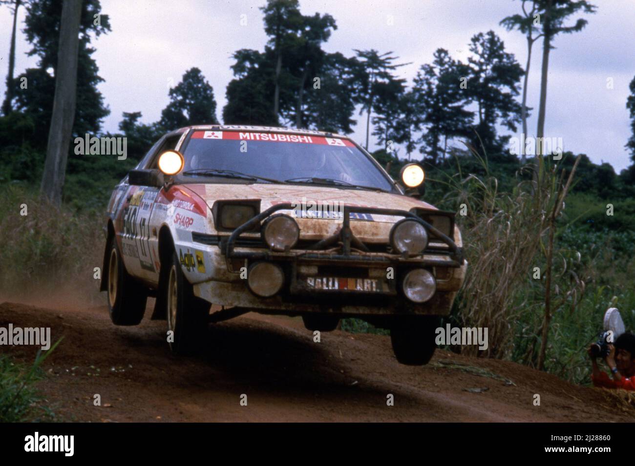 Patrick Tauziac (FRA) Claude Papin (FRA) Mitsubishi Starion Turbo GrA ...