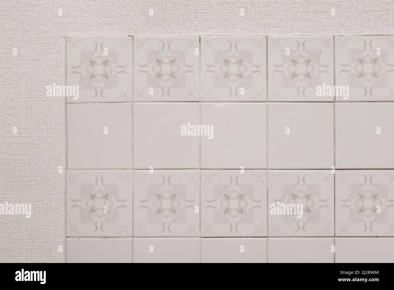 White tile wall seamless texture hi-res stock photography and images ...