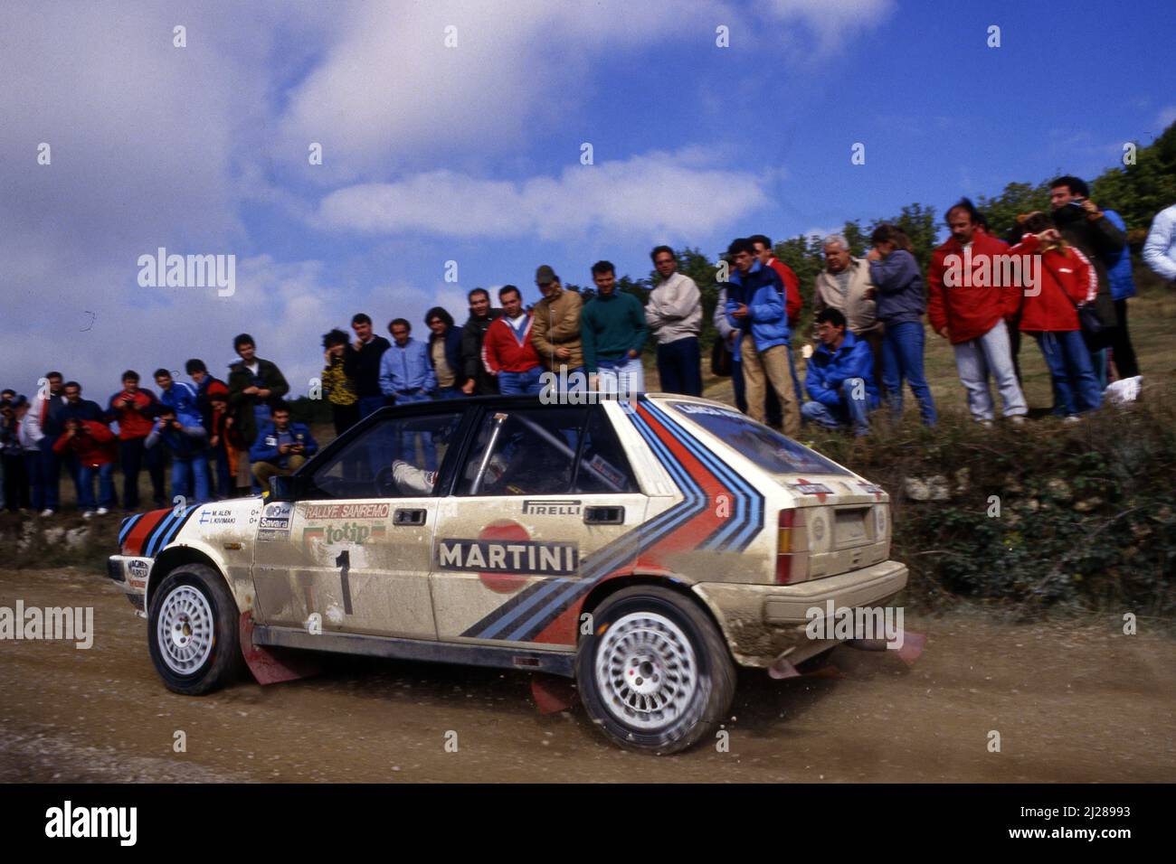 Markku Alen (FIN) Ilkka Kivimaki (FIN) Lancia Delta HF 4WD GrA Martini ...