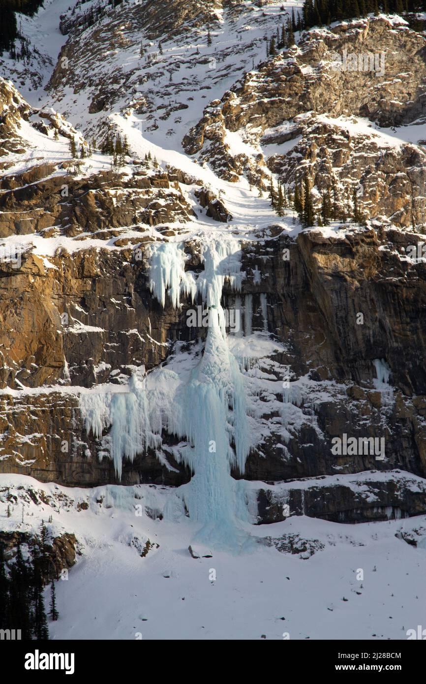 Ice climb jasper hi-res stock photography and images - Alamy