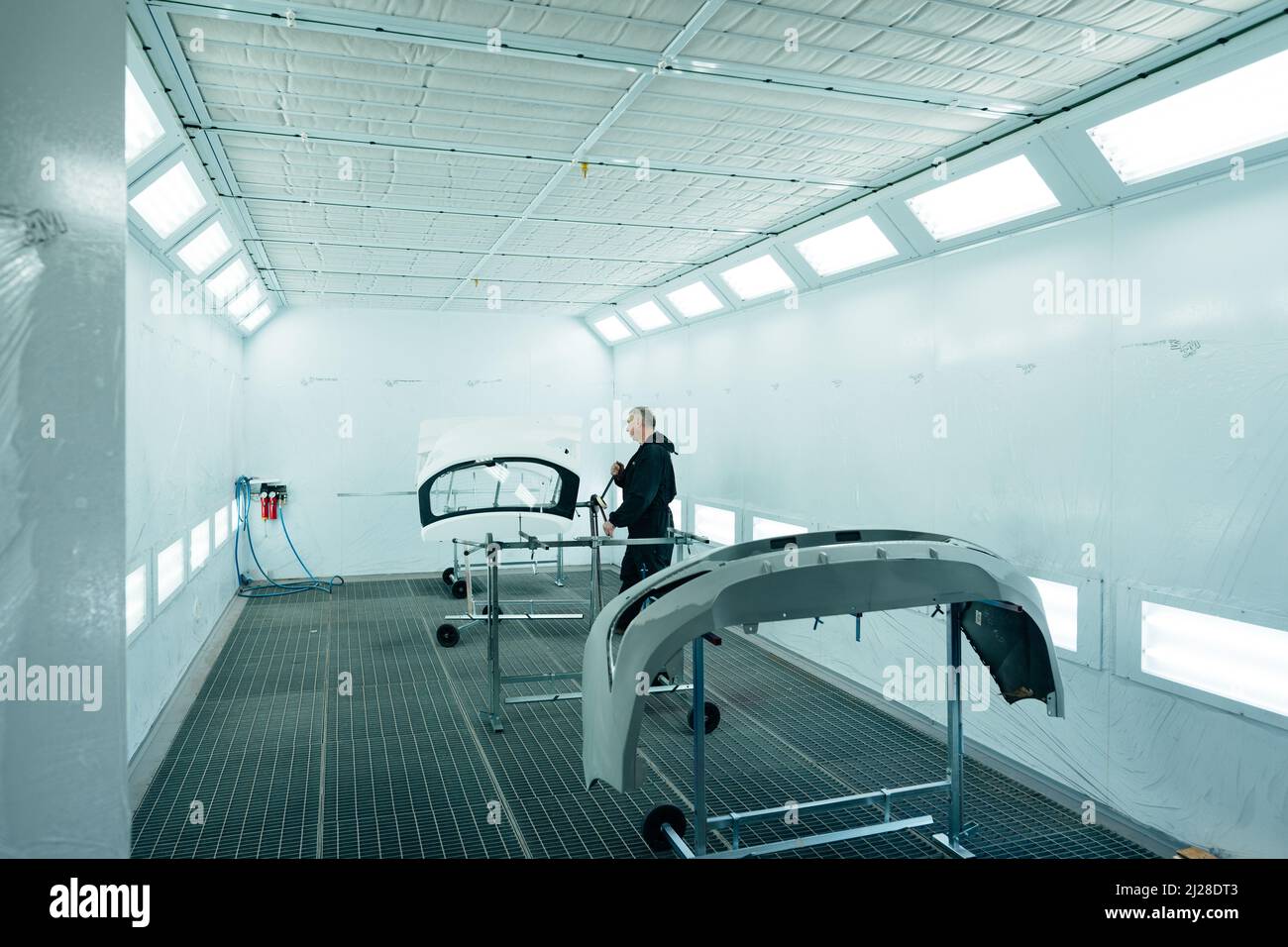 Car body parts in car hi-res stock photography and images - Alamy