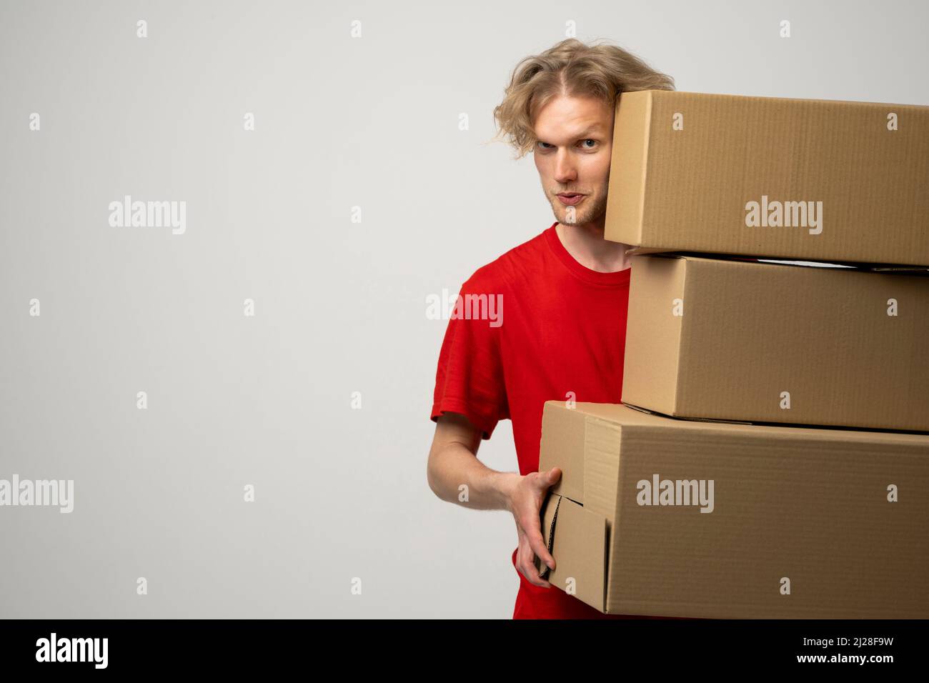 Postman delivering packages hi-res stock photography and images - Alamy
