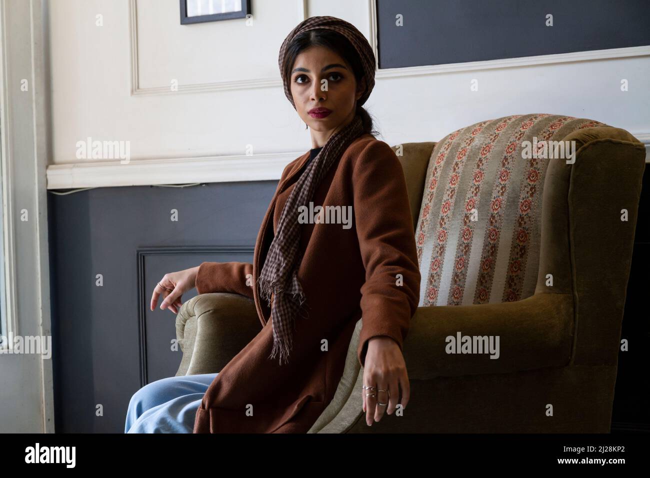 Woman and manto hi-res stock photography and images - Alamy