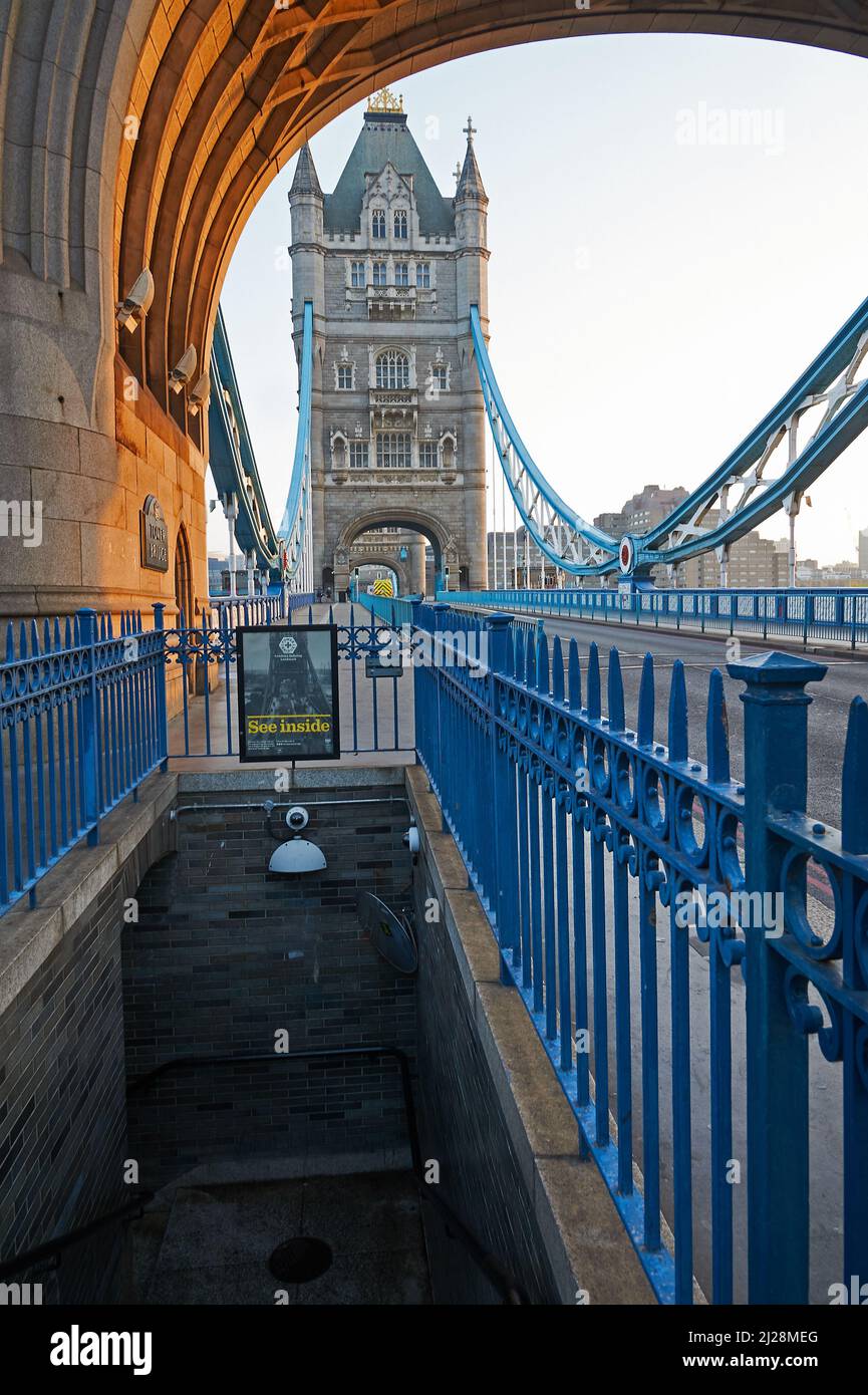 Landmark bridge Tower Bridge London England a bascule bridge across the ...