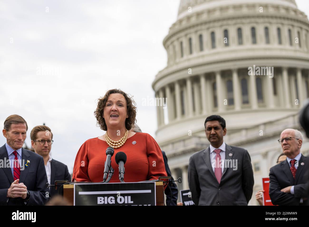 Katie hill congress hi-res stock photography and images - Alamy