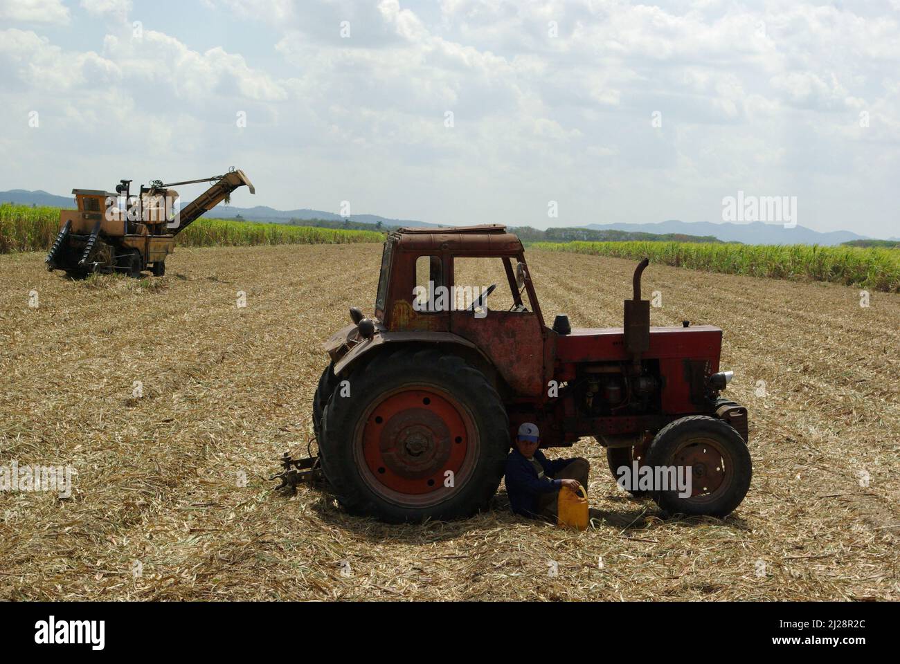 Resting country workers hi-res stock photography and images - Alamy