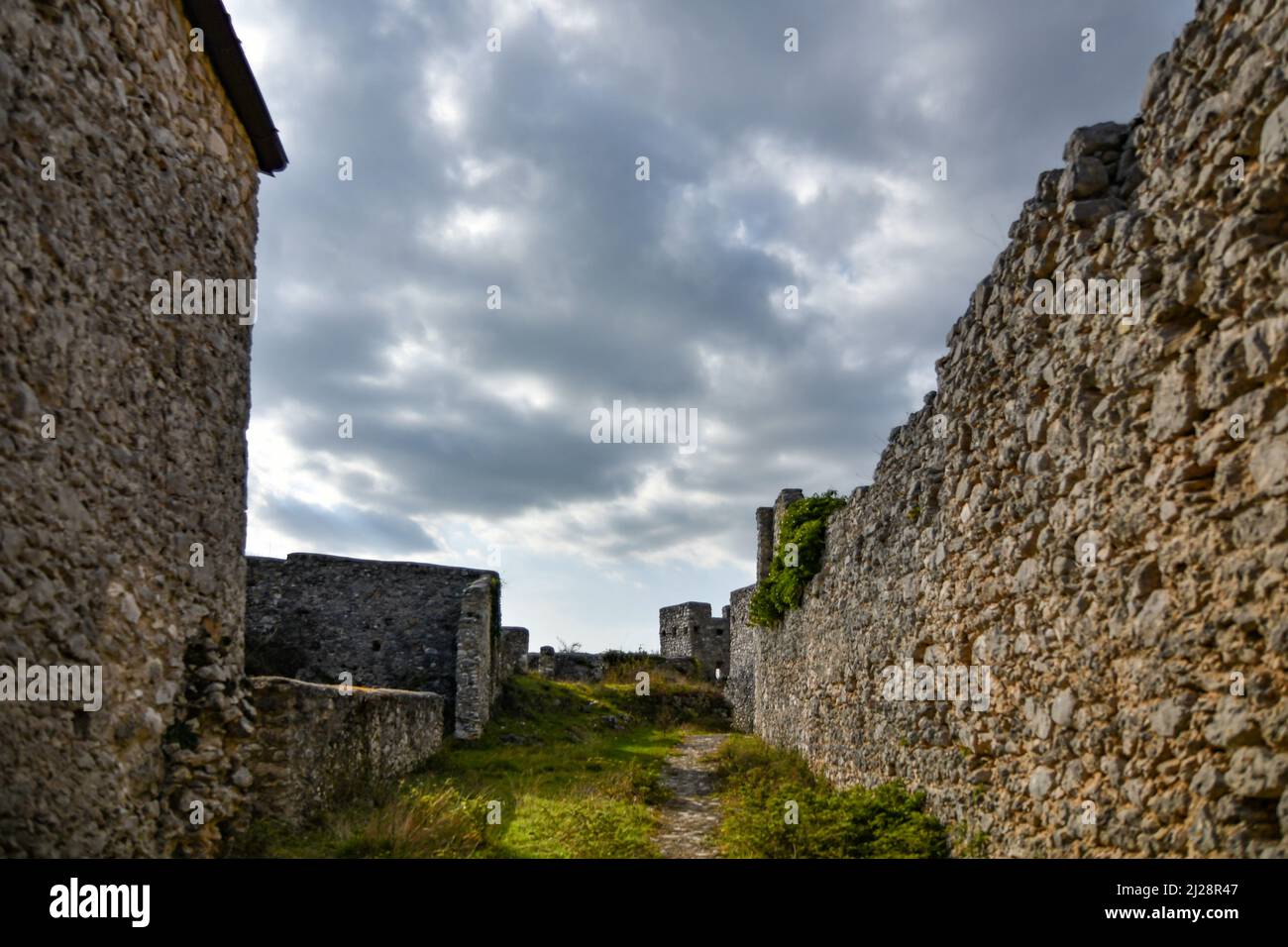 Architecture ruins italy hi-res stock photography and images - Alamy
