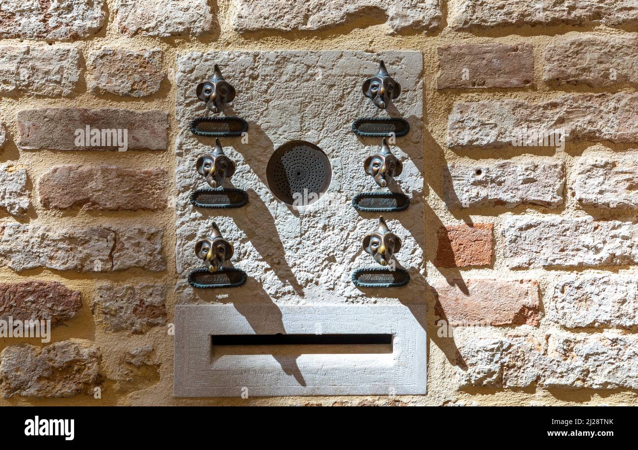 Funny letterbox hi-res stock photography and images - Alamy