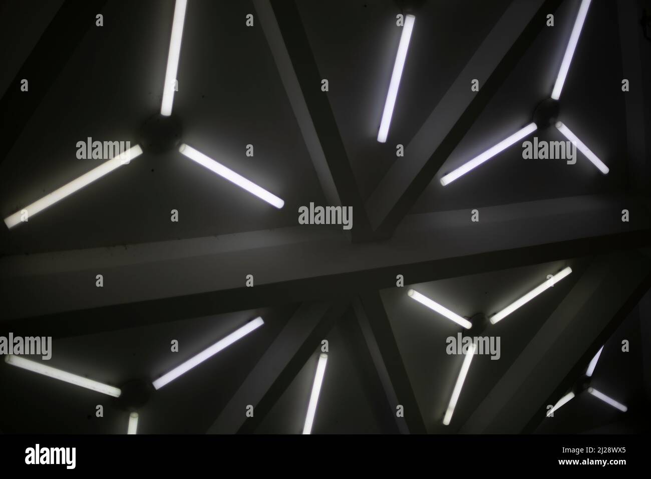 Fluorescent lights on ceiling hi-res stock photography and images - Alamy