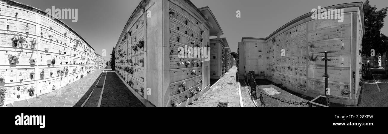 2021 historical Black and White Stock Photos & Images - Alamy