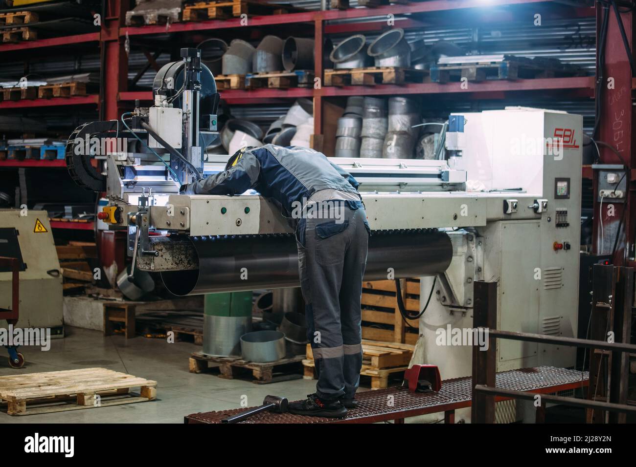 Repairing machine hi-res stock photography and images - Alamy