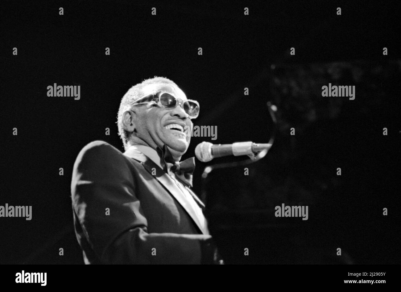Ray Charles performing at the 1982 Capital Radio Jazz Festival in ...