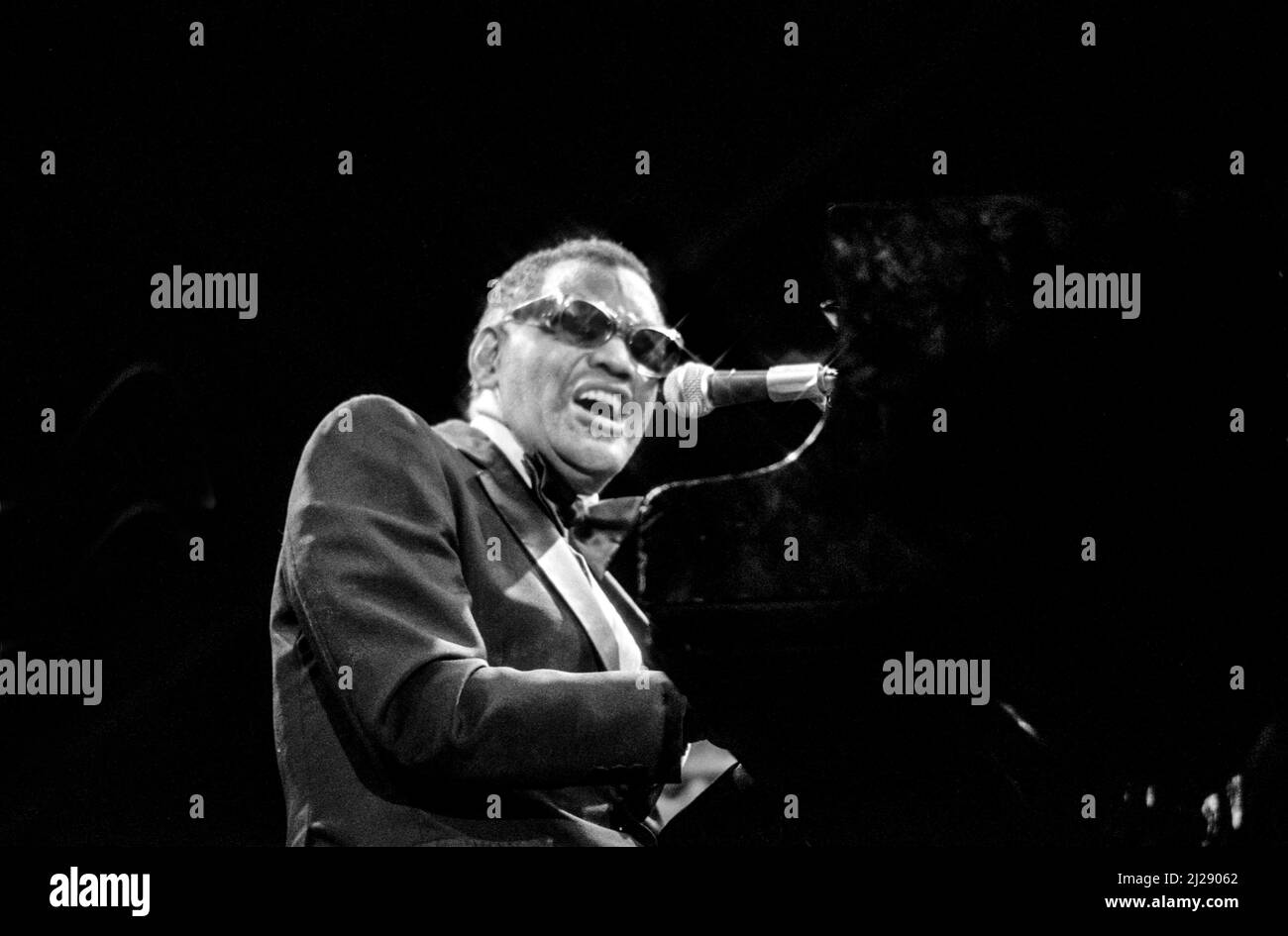 Ray Charles performing at the 1982 Capital Radio Jazz Festival in ...