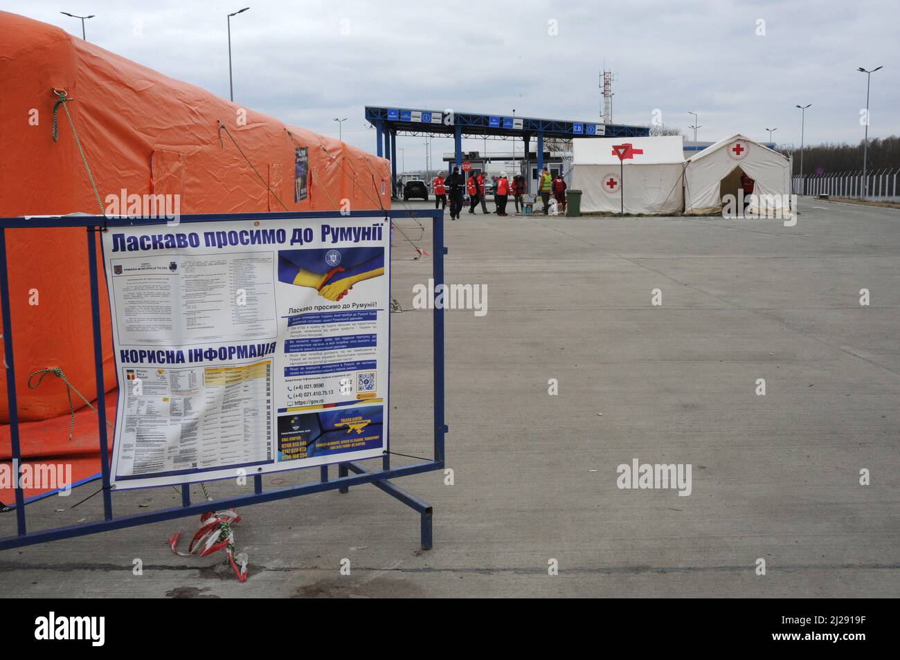 Isaccea border post - romania. refugees welcome ukraine Stock Photo - Alamy