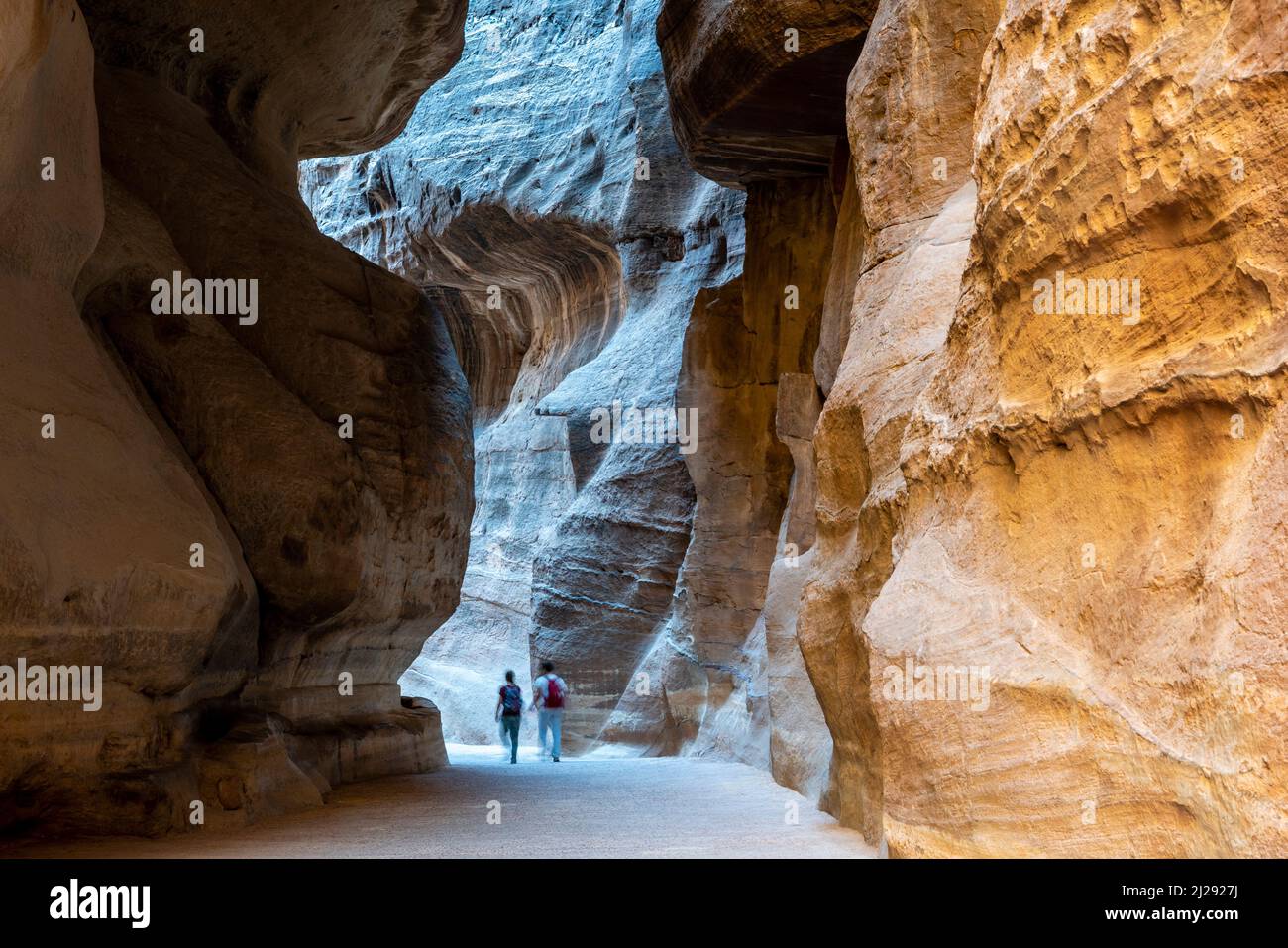 The Siq (Al Siq), A Narrow Gorge That Leads To Petra, Petra, Jordan ...