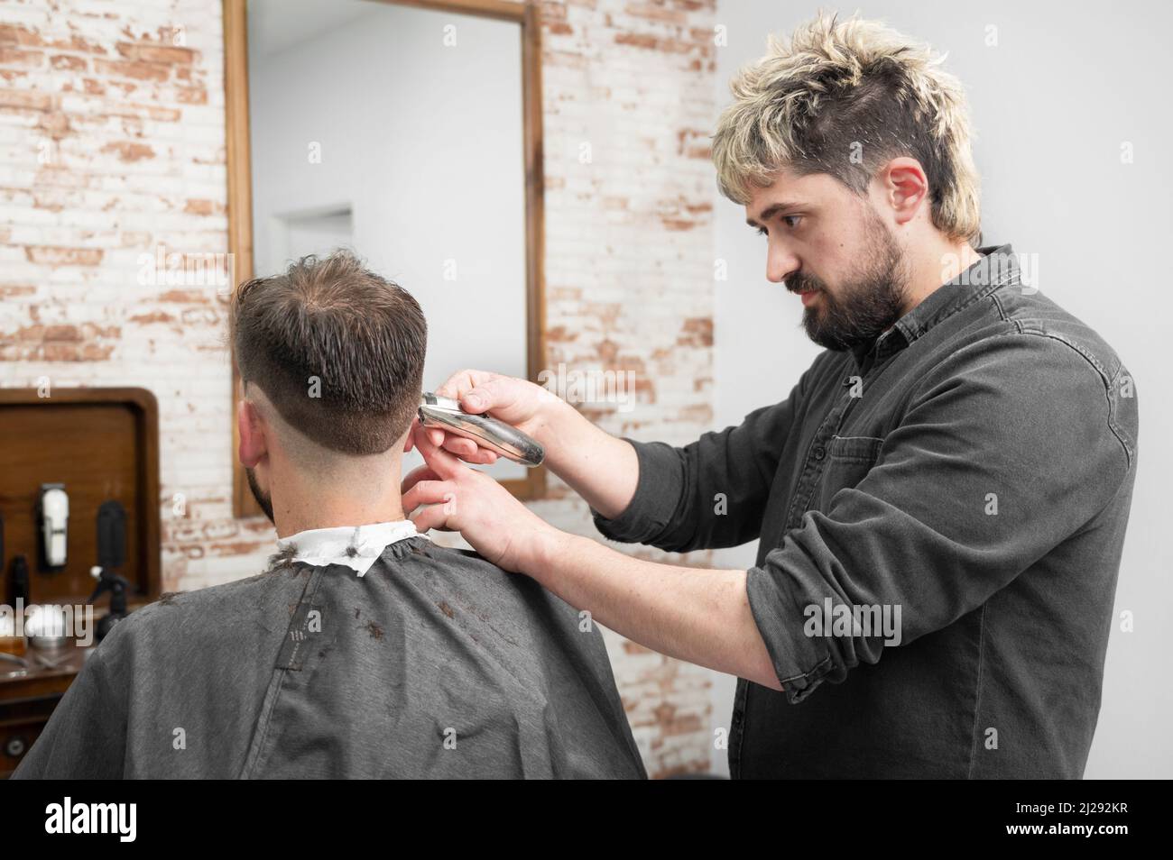 Hair cutting process hi-res stock photography and images - Alamy