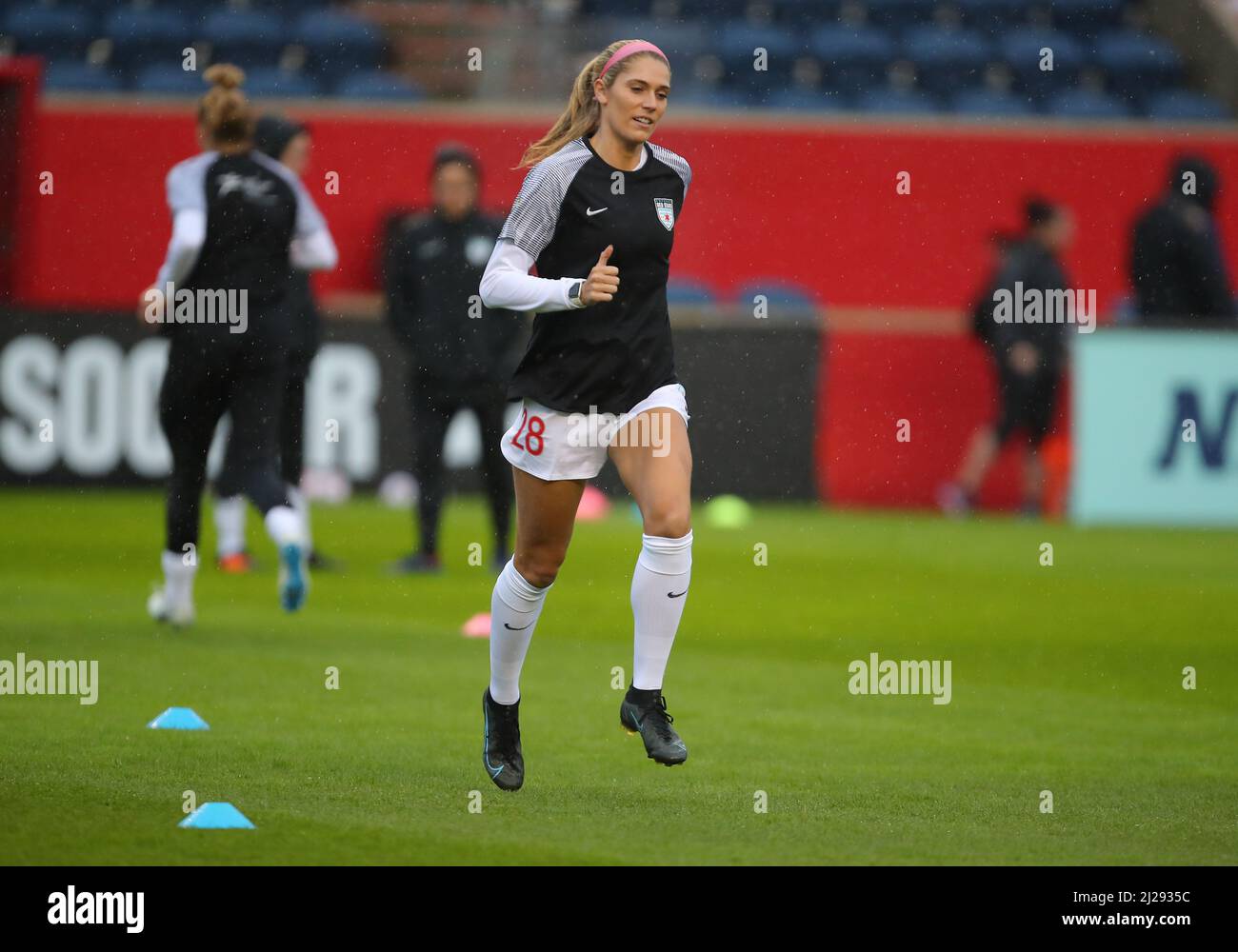 CHICAGO, IL - MARCH 30: Chicago Red Stars defender Kayla Sharples (28 ...