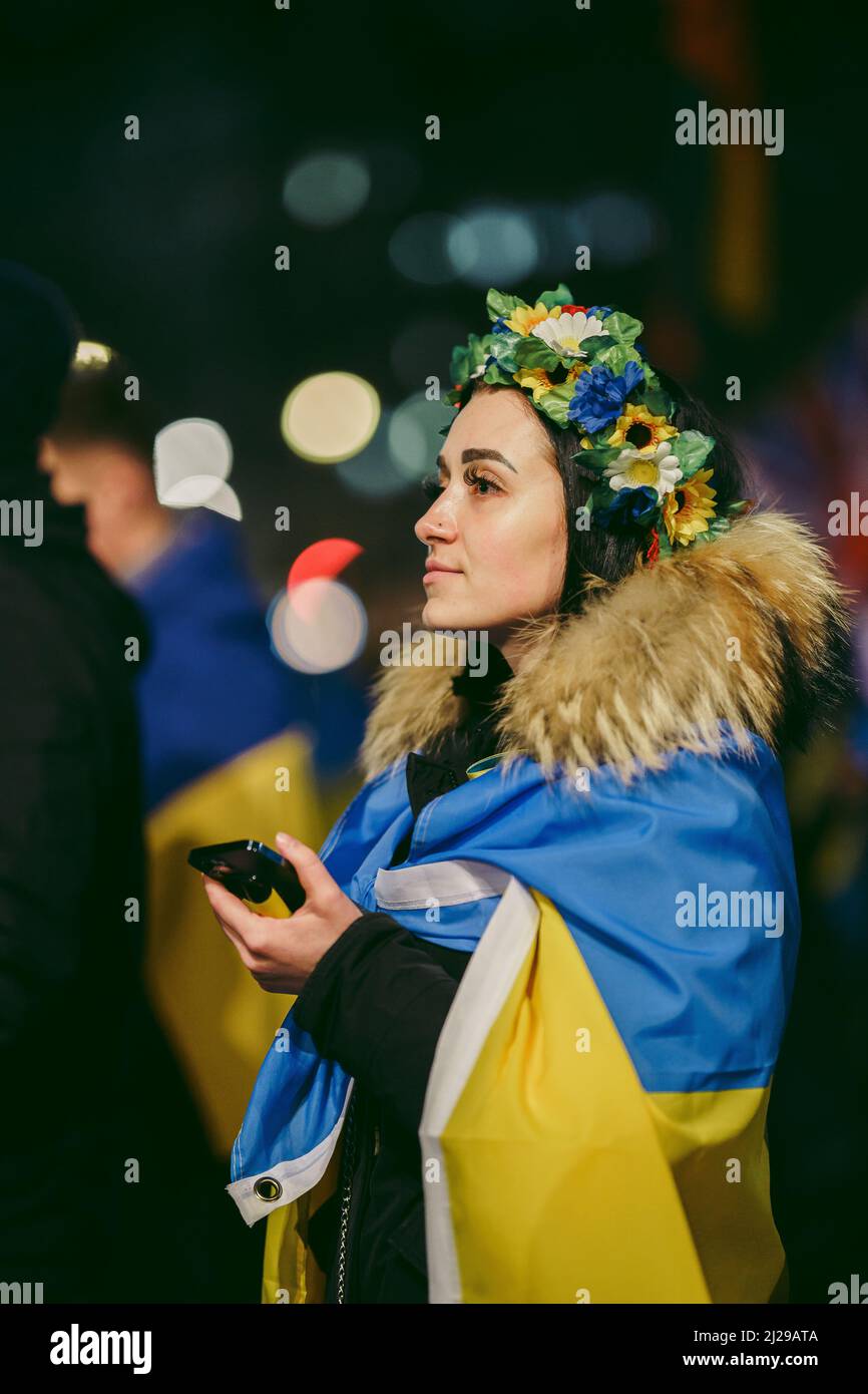 Trafalgar Square, London | UK - 2022.03.09: Ukrainian people protest ...