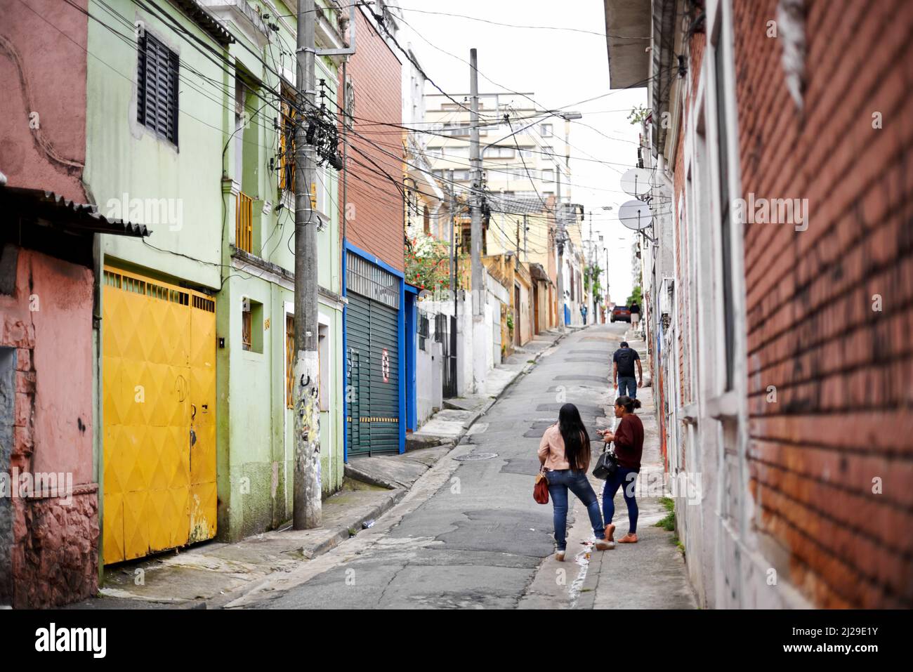 Welcome to the ghetto. A street in a poor town Stock Photo - Alamy
