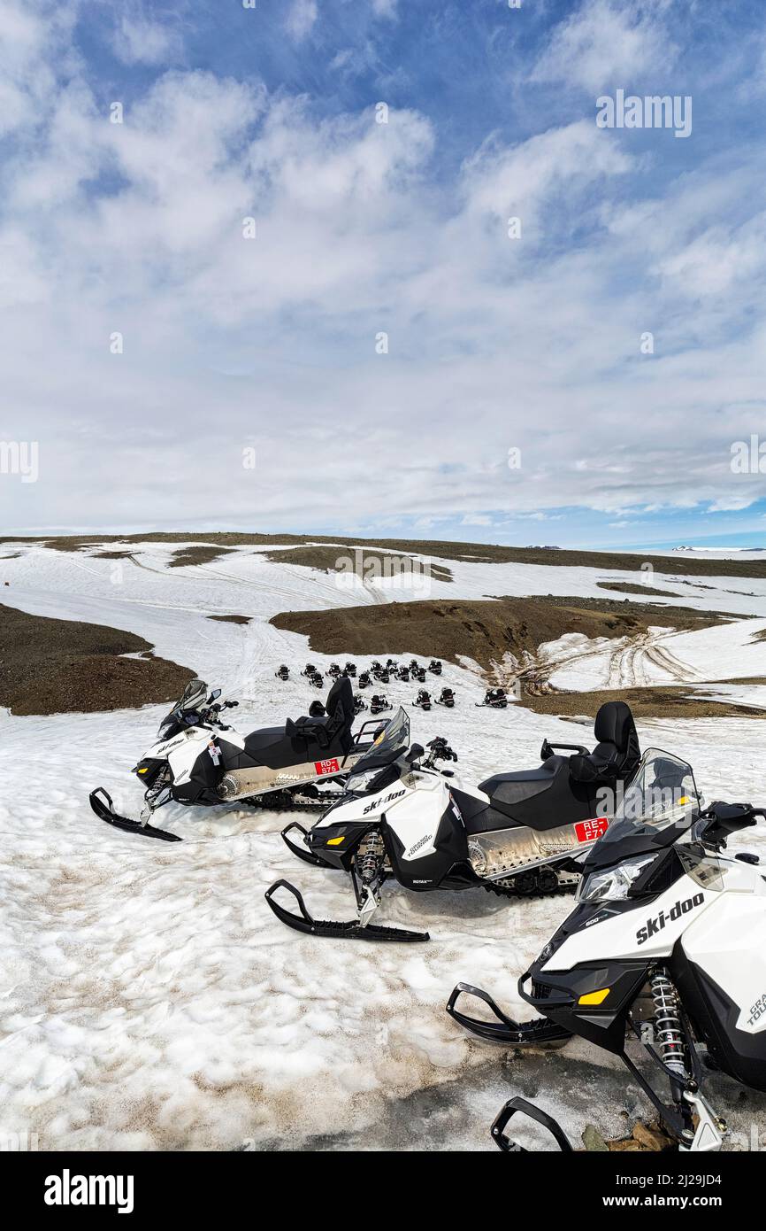 Snowmobiles in rows, snowmobiles for tours on the glacier, Joeklasel in ...